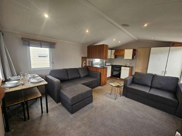 2 Bedroom Mobile Home