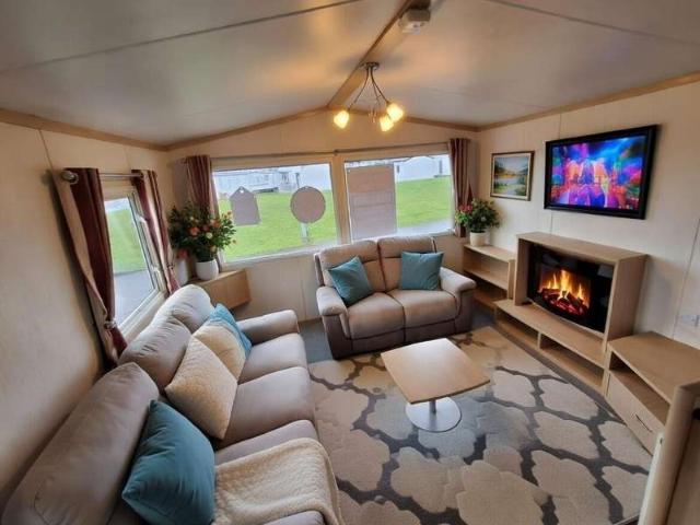 2 Bedroom Mobile Home