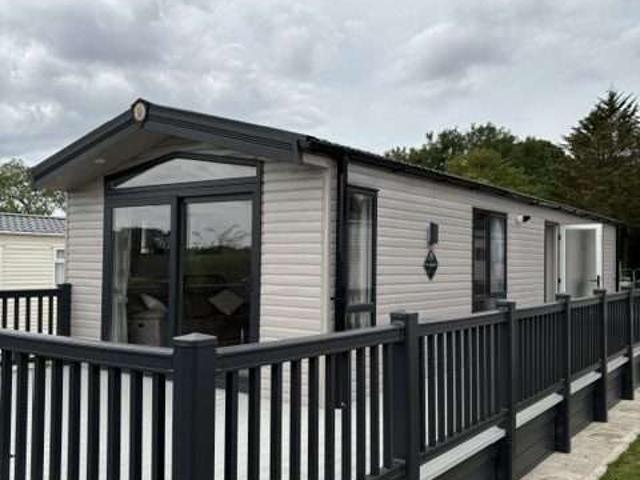 2 Bedroom Mobile Home