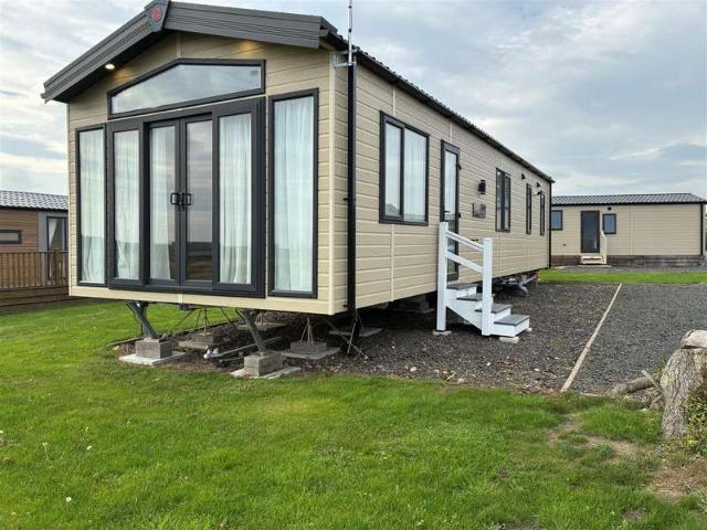 2 Bedroom Mobile Home