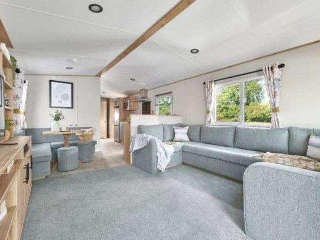 2 Bedroom Mobile Home