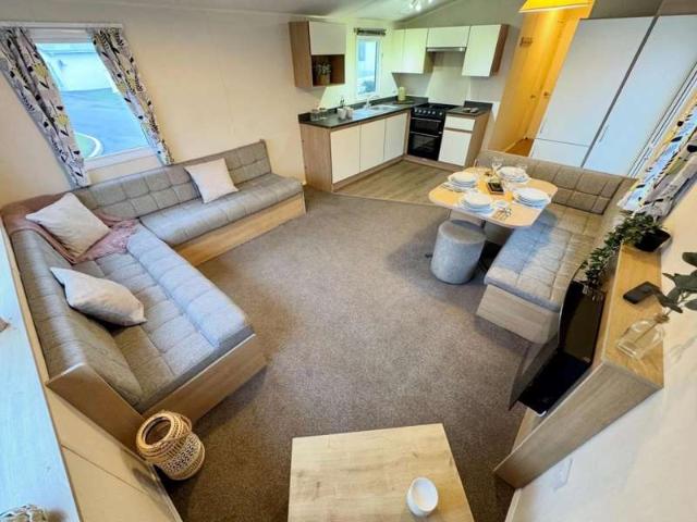 2 Bedroom Mobile Home