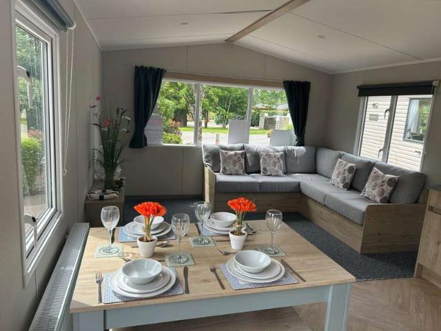 2 Bedroom Mobile Home