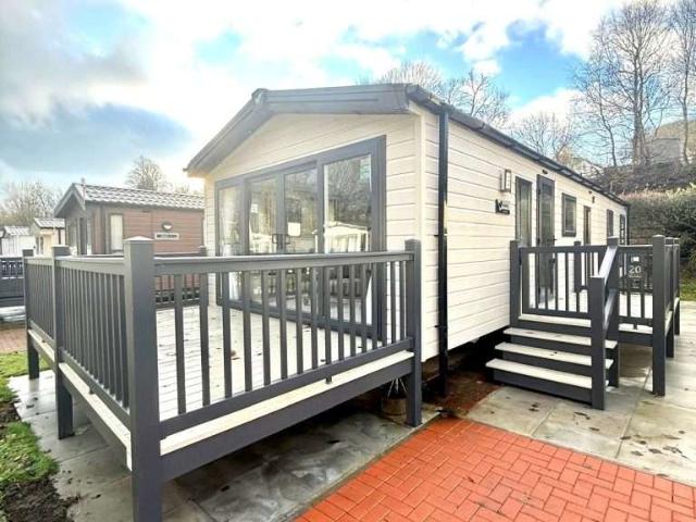2 Bedroom Mobile Home