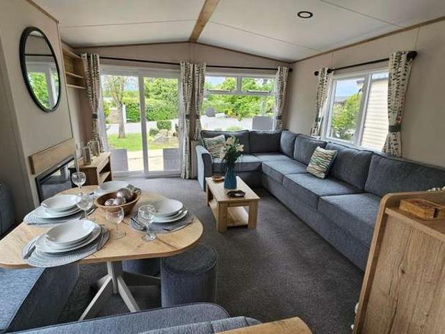 2 Bedroom Mobile Home