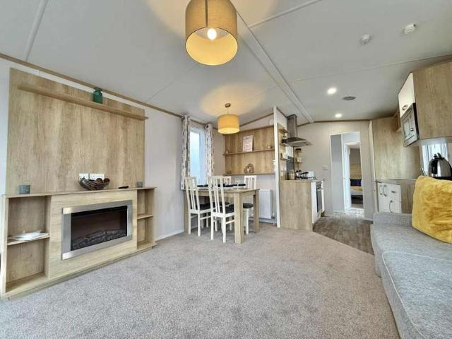 2 Bedroom Mobile Home