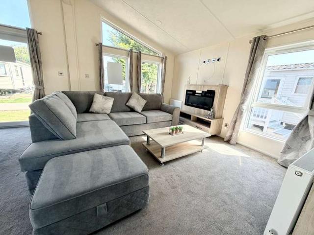 2 Bedroom Mobile Home