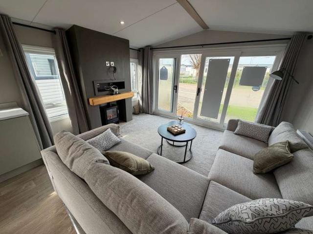 2 Bedroom Mobile Home