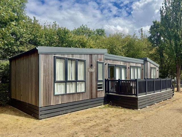 2 Bedroom Mobile Home