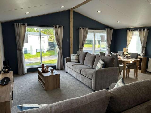 2 Bedroom Mobile Home