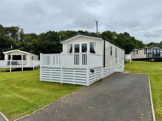 2 Bedroom Mobile Home