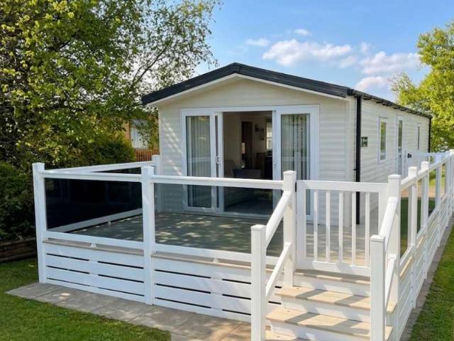 2 Bedroom Mobile Home