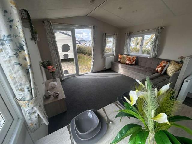 2 Bedroom Mobile Home