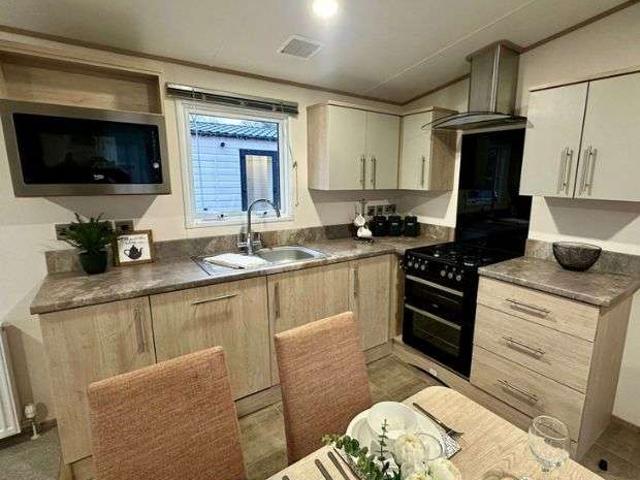 2 Bedroom Mobile Home