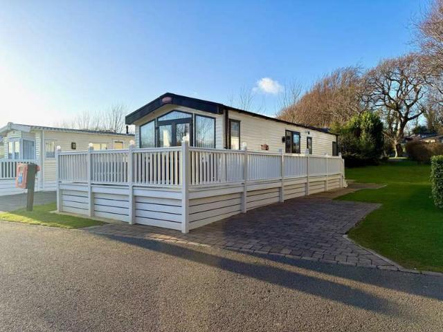 2 Bedroom Mobile Home