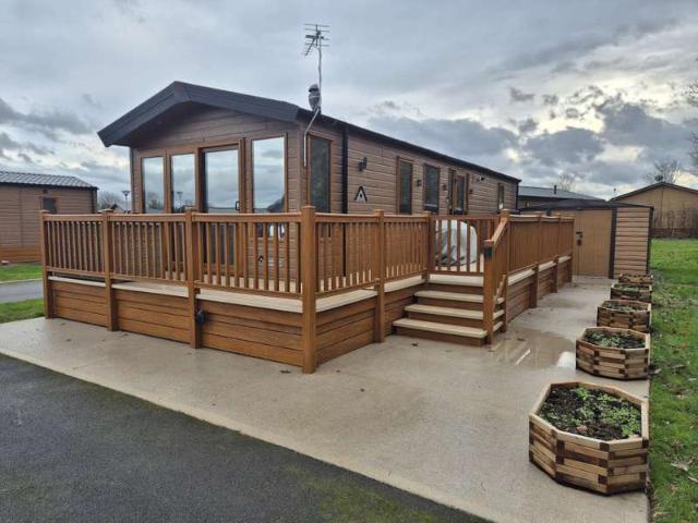 2 Bedroom Mobile Home