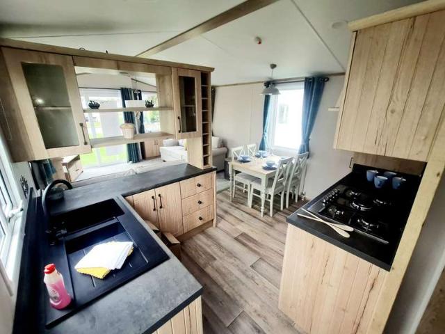 2 Bedroom Mobile Home