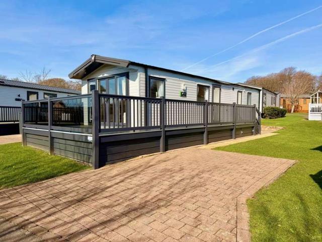 2 Bedroom Mobile Home