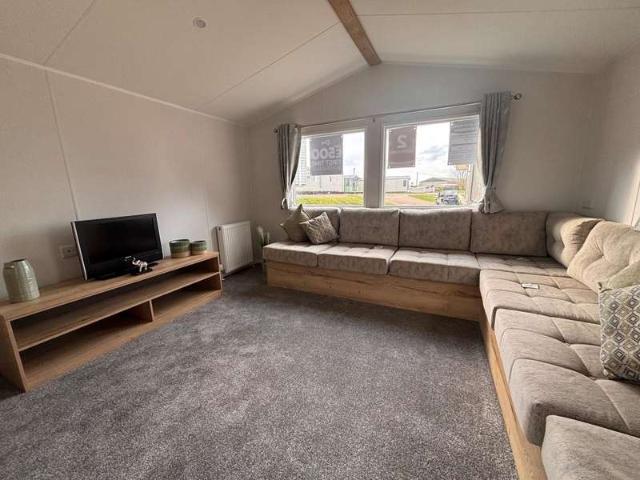 2 Bedroom Mobile Home