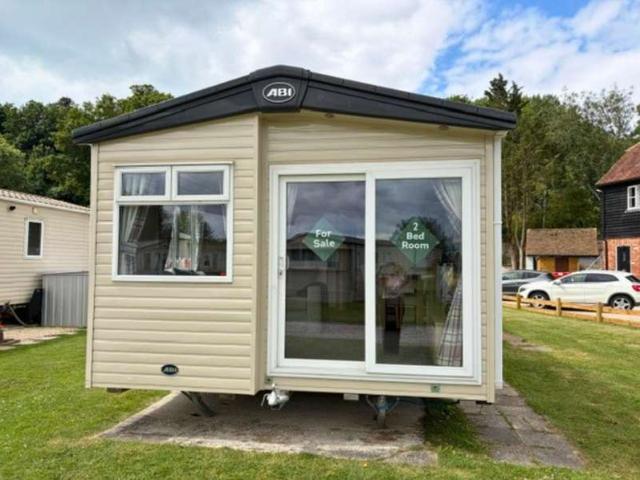 2 Bedroom Mobile Home