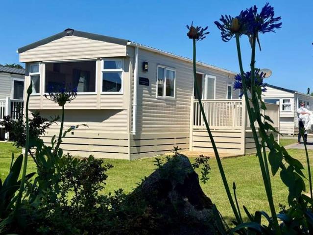 2 Bedroom Mobile Home