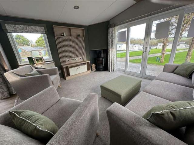 2 Bedroom Mobile Home