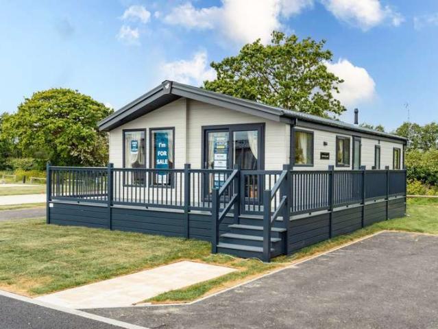 2 Bedroom Mobile Home