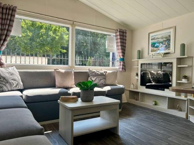 2 Bedroom Mobile Home