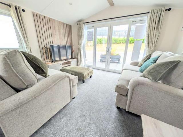 2 Bedroom Mobile Home