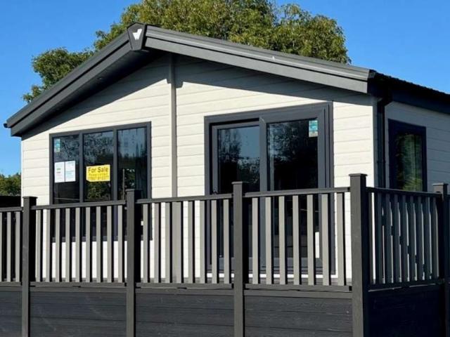 2 Bedroom Mobile Home
