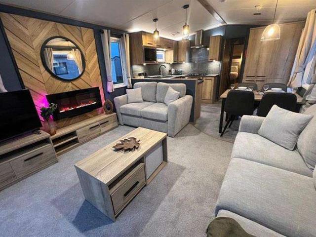 2 Bedroom Mobile Home