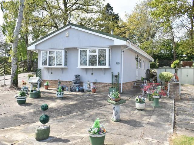 2 bedroom mobile home for sale