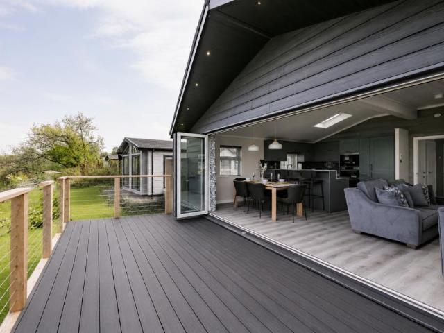 2 bedroom mobile home for sale