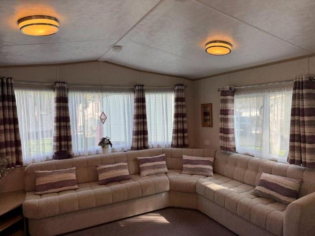 2 bedroom mobile home for sale