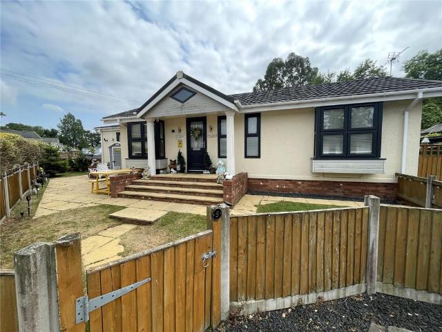 2 bedroom bungalow for sale