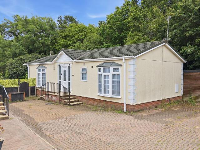 2 bedroom mobile home for sale