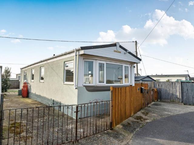 2 bedroom mobile home for sale