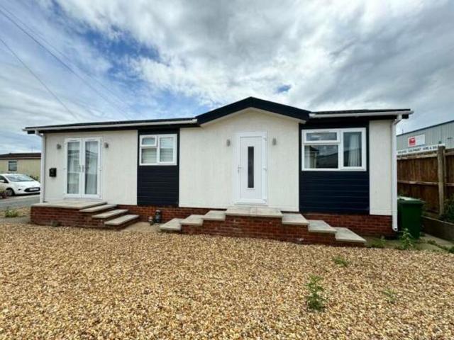2 bedroom mobile home for sale