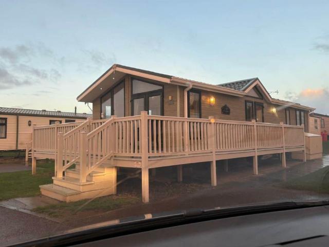 2 bedroom mobile home for sale