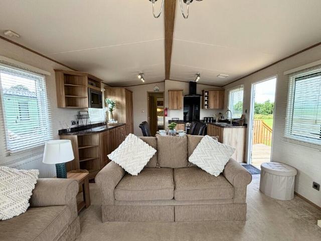2 bedroom mobile home for sale