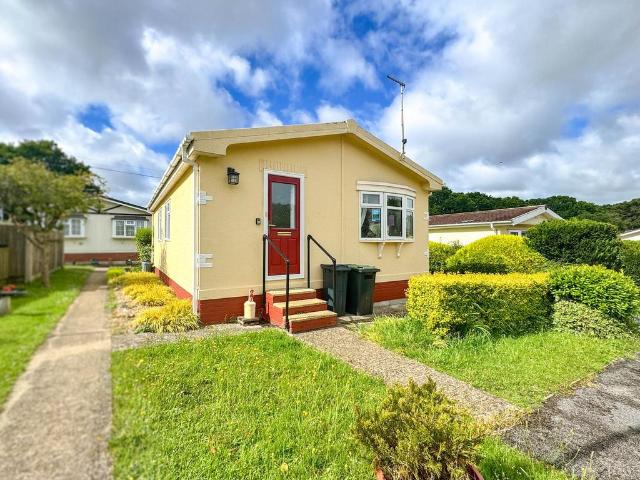 2 bedroom mobile home for sale