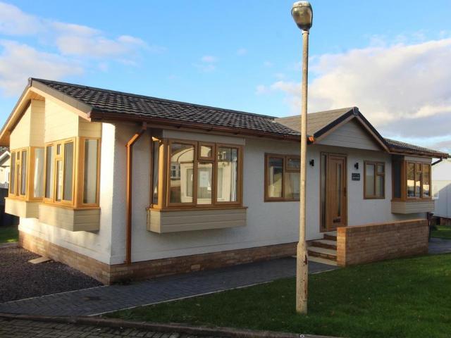 2 bedroom mobile home for sale