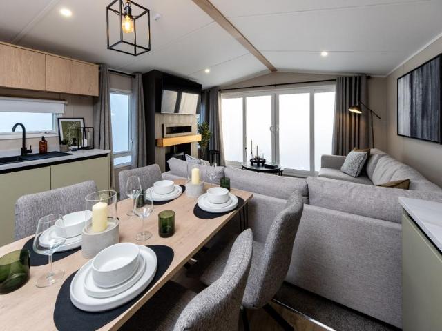 2 bedroom mobile home for sale
