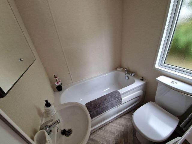2 bedroom mobile home for sale