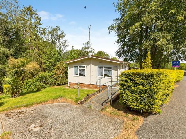 2 bedroom mobile home for sale