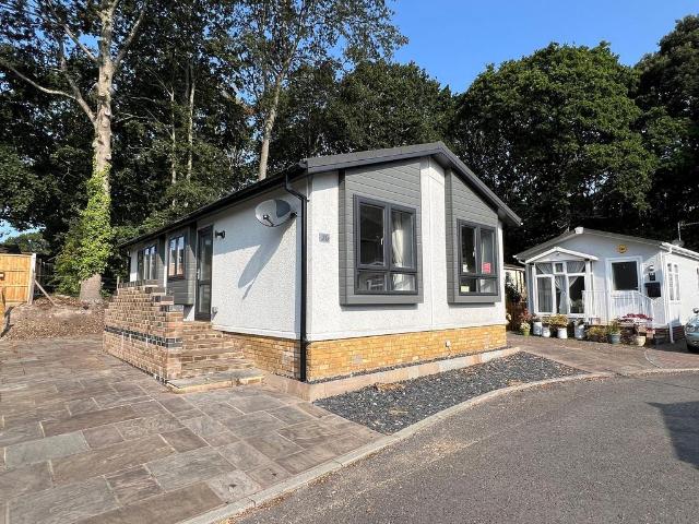 2 bedroom mobile home for sale
