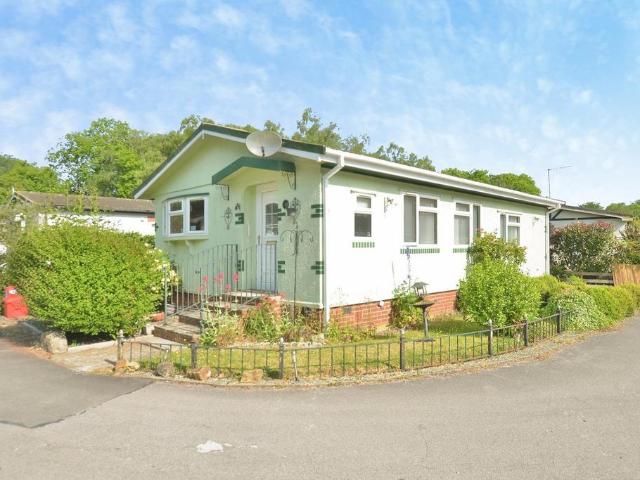 2 bedroom mobile home for sale