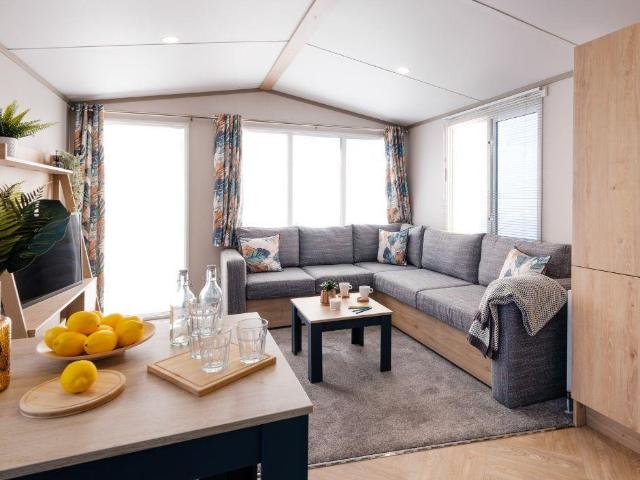 2 bedroom mobile home for sale