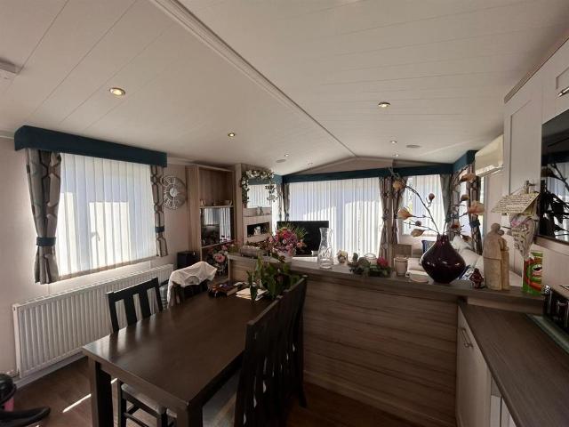 2 bedroom mobile home for sale