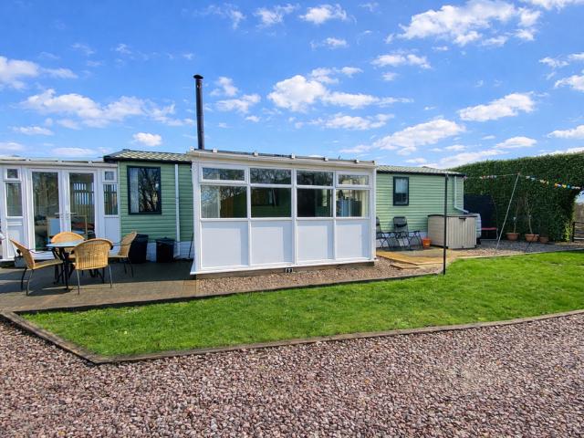 2 bedroom mobile home for sale